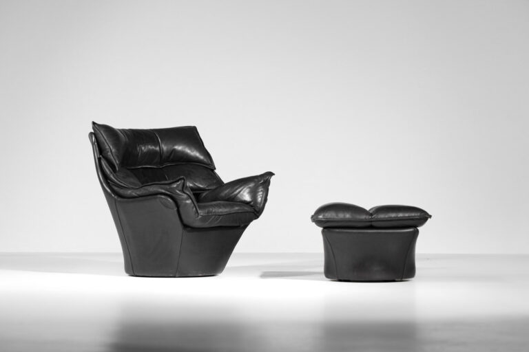 armchair and footrest in black leather Bernard Massot years 70/80 ...